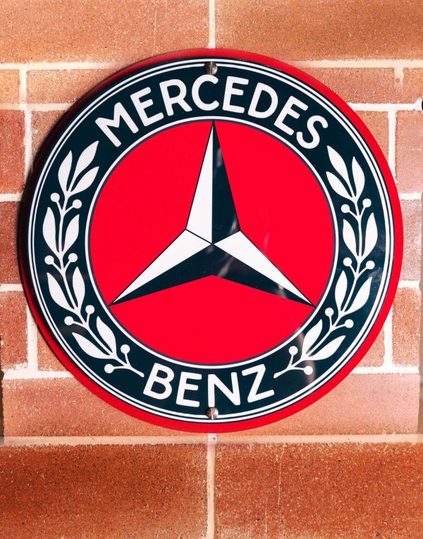 Mercedes Benz Logo Metal and Acrylic Sign Round – ZS Classics